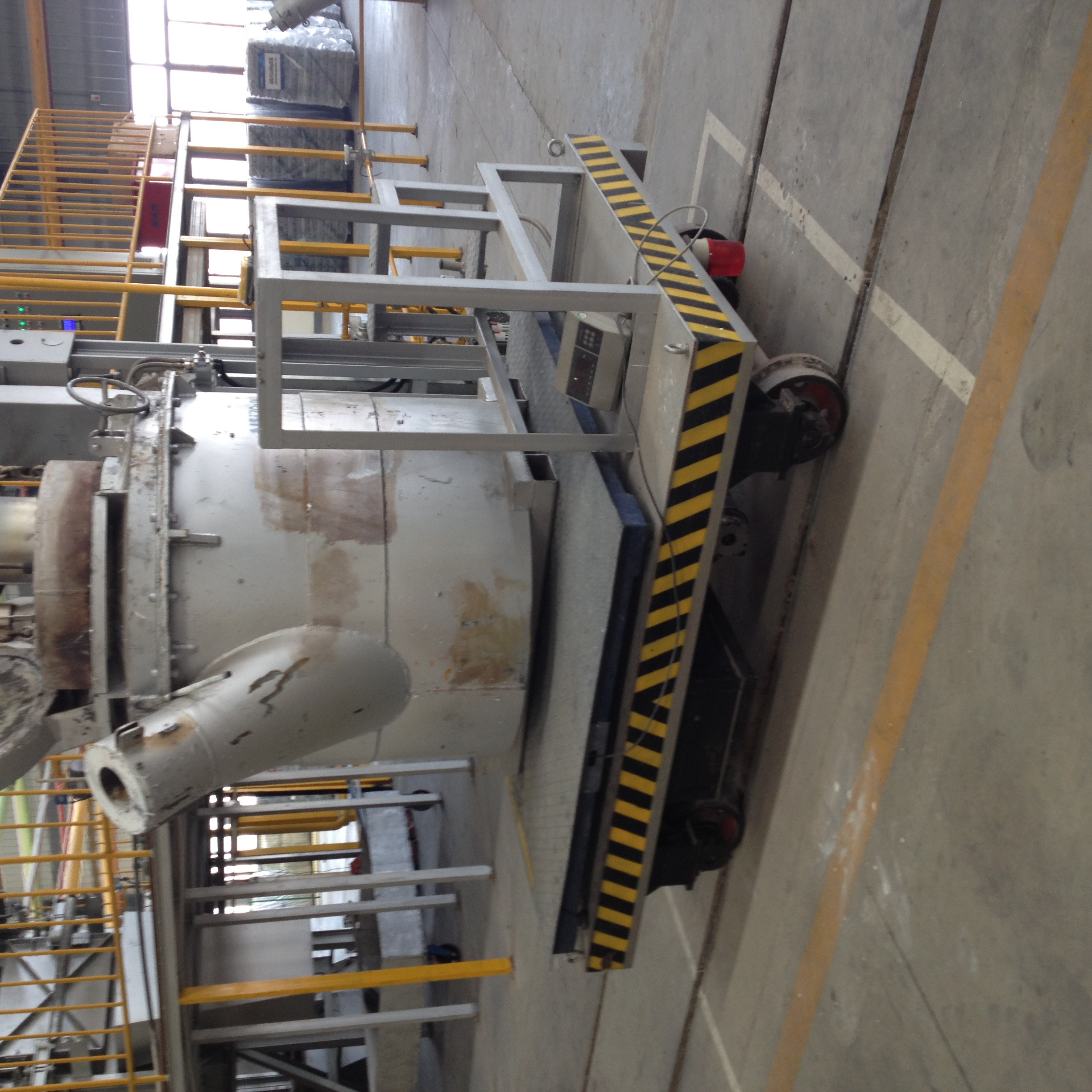 Foundry Ladle For Molten Aluminum / Aluminum Pouring With Gearbox