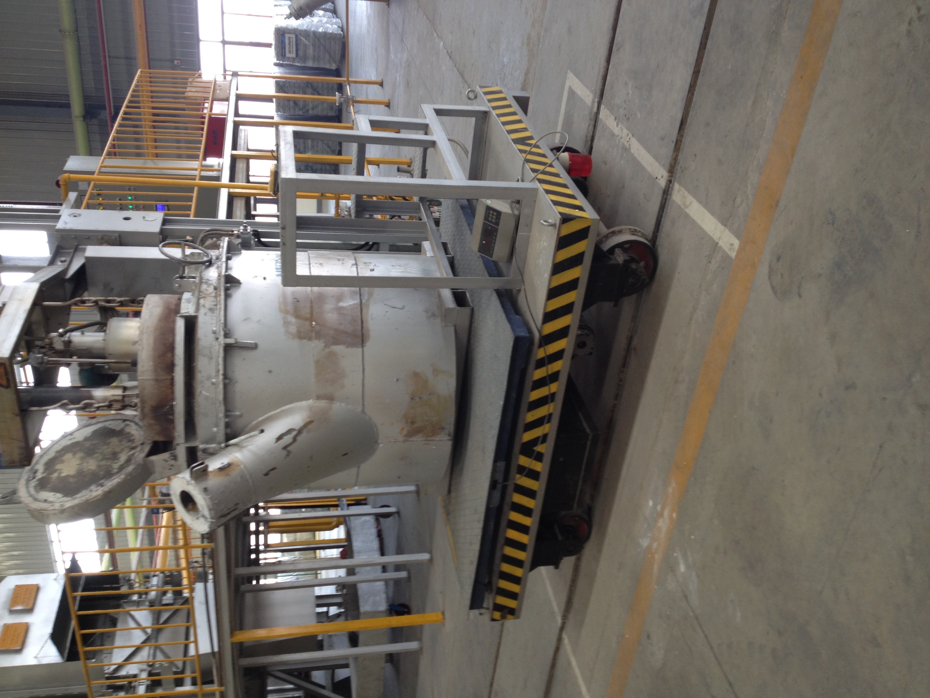 Molten Aluminum Transfer Ladles With Natural Temperature Drop C/h Of ≤ ...
