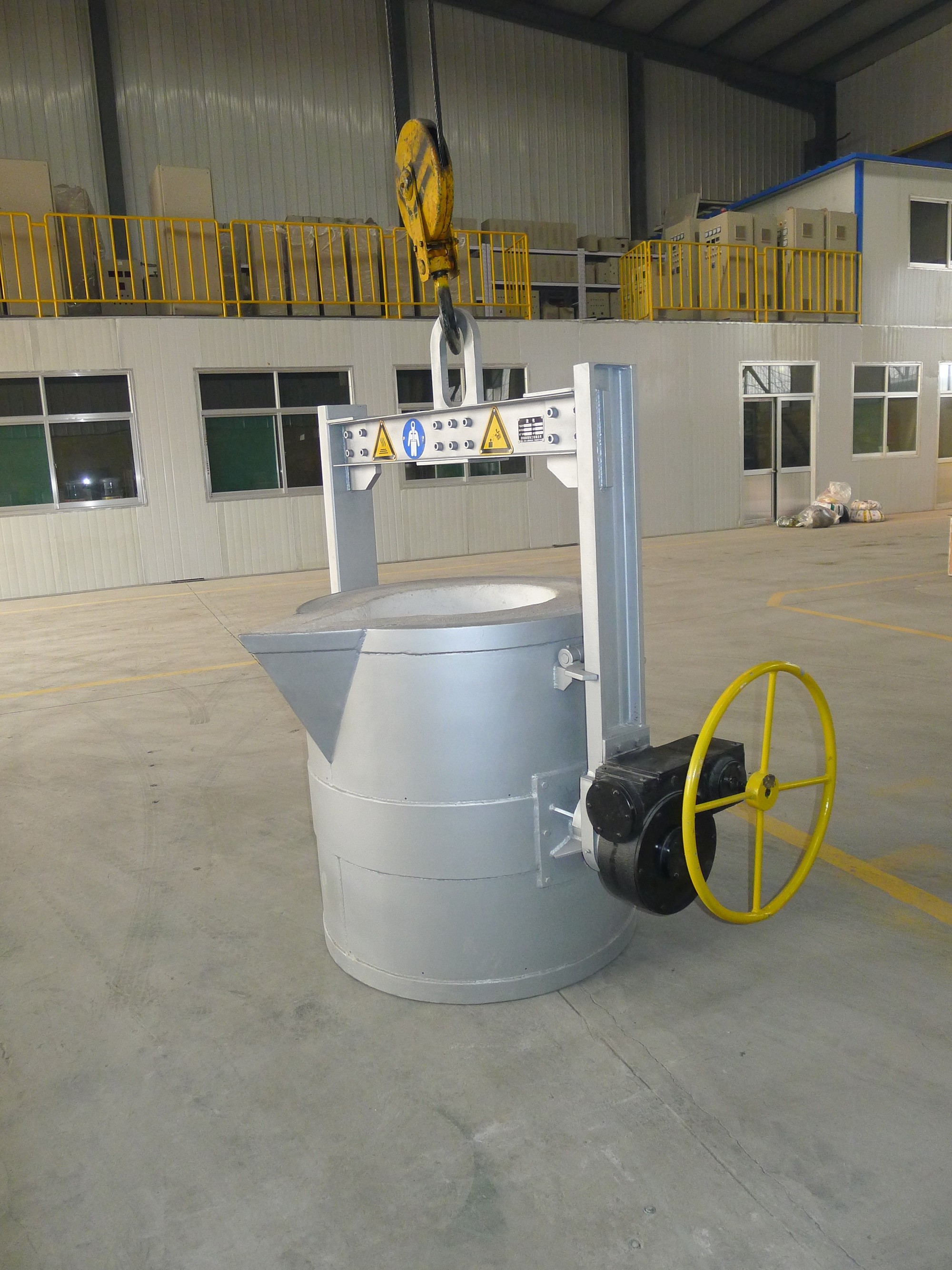 3000KG Capacity Molten Aluminum Transfer Ladles Bottom Pouring Ladles 90C
